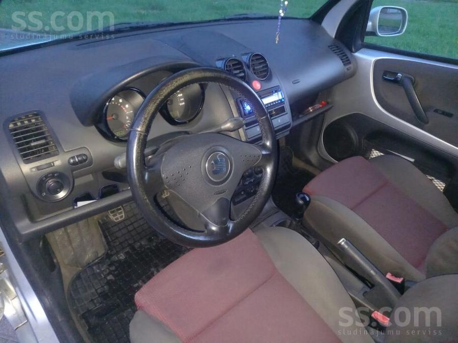 Grey SEAT Arosa 2004 in Kuldiga, with an engine capacity of 1.40 L and mileage of 191 thousand km for 2300 €, photo 11 on AUTOMOTO.COM.LV