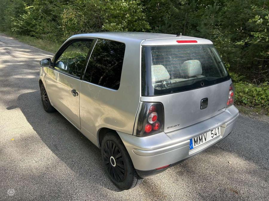 Grey SEAT Arosa 2004 in Alytus, with an engine capacity of 1.00 L and mileage of 269 thousand km for 900 €, photo 5 on AUTOMOTO.COM.LV