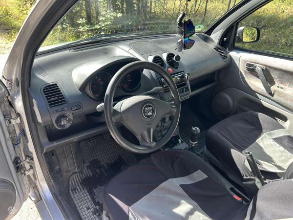 SEAT Arosa 2004 Alīta vietnē Pelēks SEAT Arosa 2004 Alīta, ar dzinēja tilpumu 1.00 L un nobraukumu 269 tūkst. km par 900 €, foto 7 vietnē AUTOMOTO.COM.LV