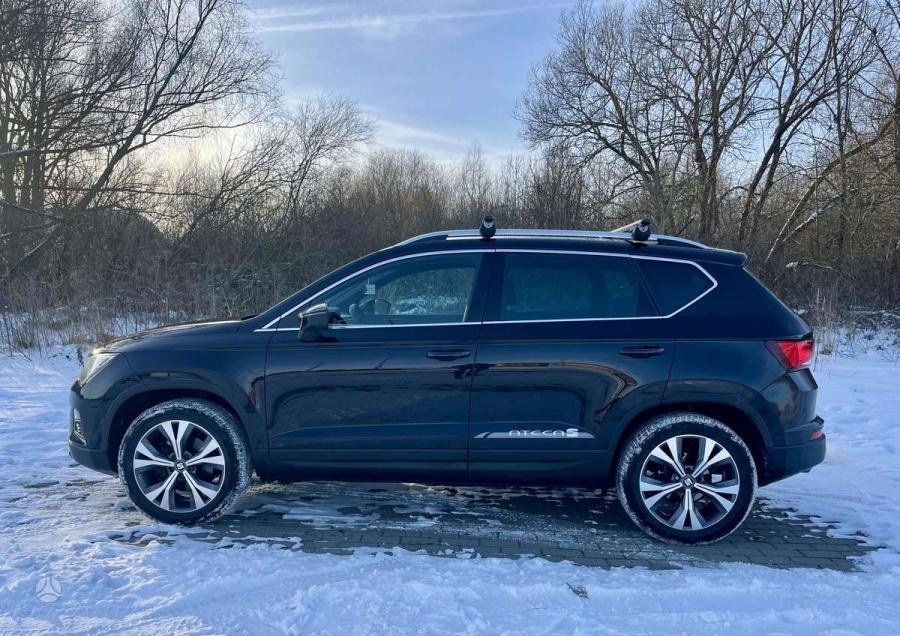 Black SEAT Ateca 2017 in Siauliai, with an engine capacity of 1.40 L and mileage of 78 thousand km for 12750 €, photo 3 on AUTOMOTO.COM.LV