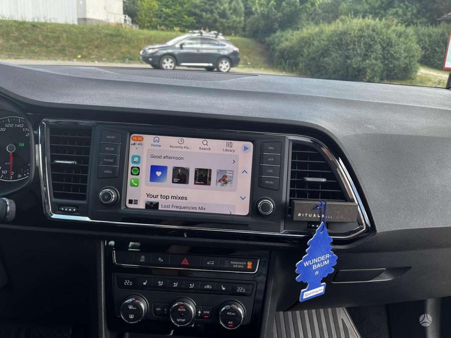 Black SEAT Ateca 2017 in Vilnius, with an engine capacity of 1.97 L and mileage of 80 thousand km for 15800 €, photo 15 on AUTOMOTO.COM.LV