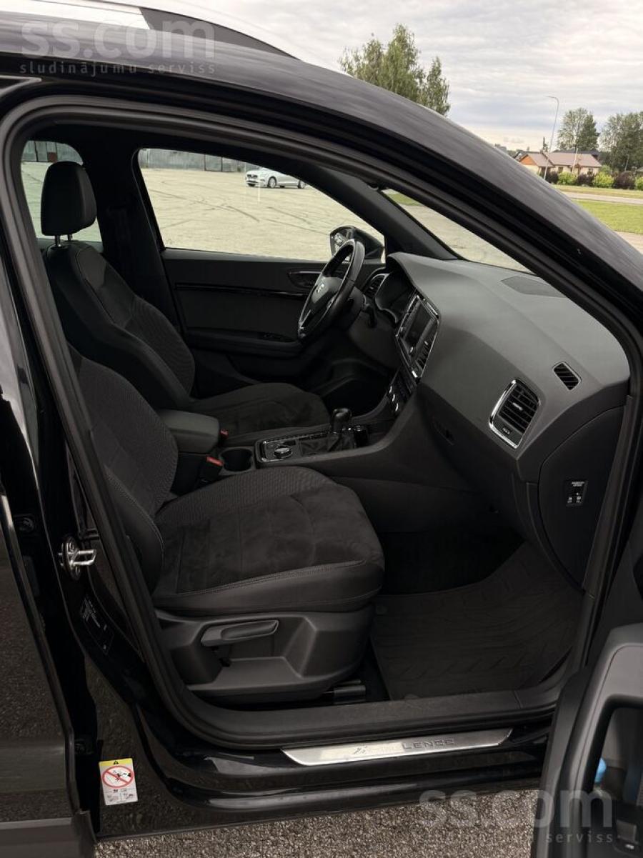 Black SEAT Ateca 2017 in Riga, with an engine capacity of 2.00 L and mileage of 163 thousand km for 15500 €, photo 9 on AUTOMOTO.COM.LV