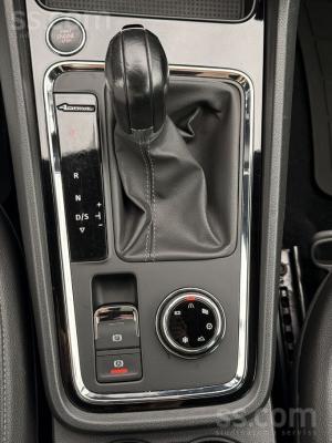 Black SEAT Ateca 2017 in Riga, with an engine capacity of 2.00 L and mileage of 163 thousand km for 15500 €, photo 13 on AUTOMOTO.COM.LV