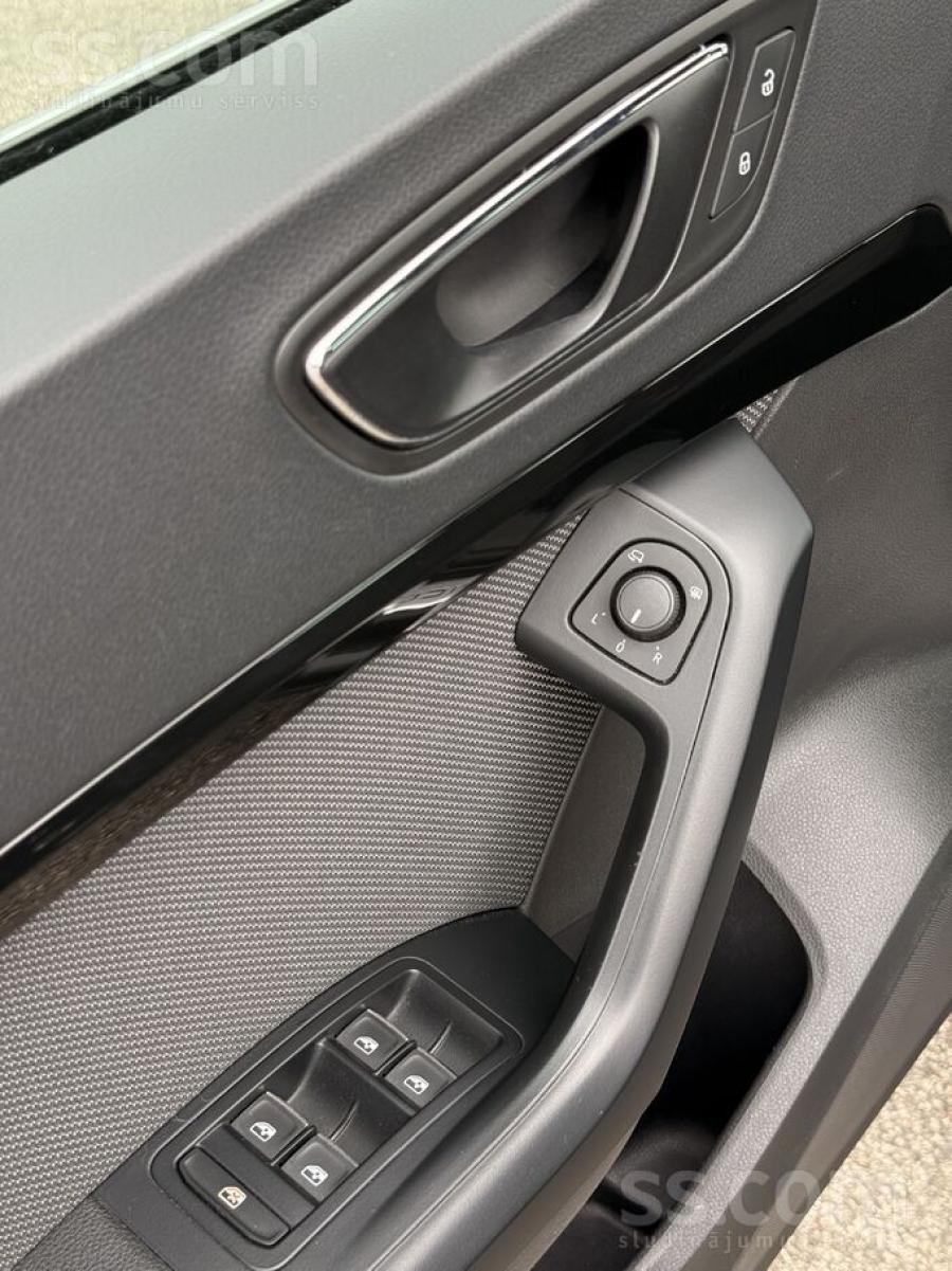 Black SEAT Ateca 2017 in Riga, with an engine capacity of 2.00 L and mileage of 163 thousand km for 15500 €, photo 18 on AUTOMOTO.COM.LV