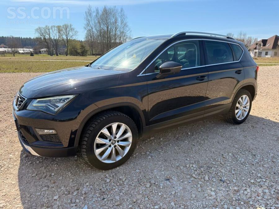 Melns SEAT Ateca 2018 Rīga, ar dzinēja tilpumu 1.60 L un nobraukumu 250 tūkst. km par 11370 €, foto 1 vietnē AUTOMOTO.COM.LV