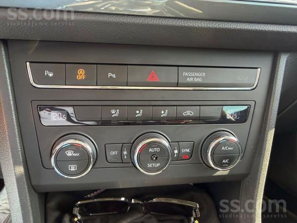 Black SEAT Ateca 2018 in Riga, with an engine capacity of 1.60 L and mileage of 250 thousand km for 11370 €, photo 8 on AUTOMOTO.COM.LV