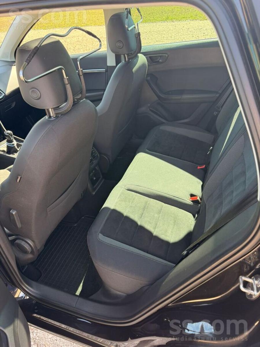 Melns SEAT Ateca 2018 Rīga, ar dzinēja tilpumu 1.60 L un nobraukumu 250 tūkst. km par 11370 €, foto 14 vietnē AUTOMOTO.COM.LV
