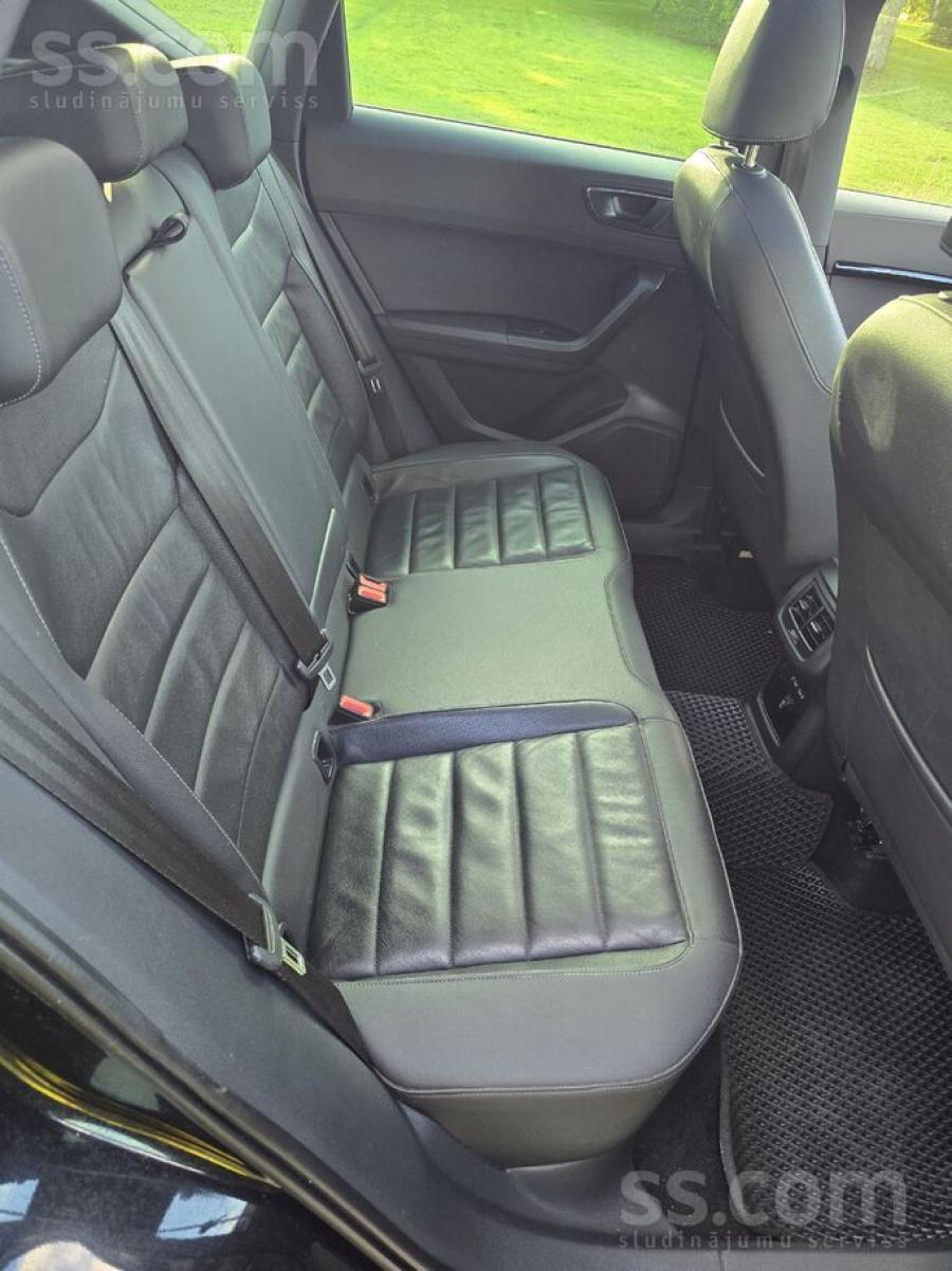 Black SEAT Ateca 2018 in Jelgava, with an engine capacity of 1.60 L and mileage of 217 thousand km for 13500 €, photo 8 on AUTOMOTO.COM.LV