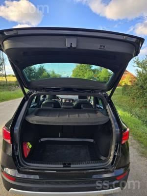 Black SEAT Ateca 2018 in Jelgava, with an engine capacity of 1.60 L and mileage of 217 thousand km for 13500 €, photo 9 on AUTOMOTO.COM.LV