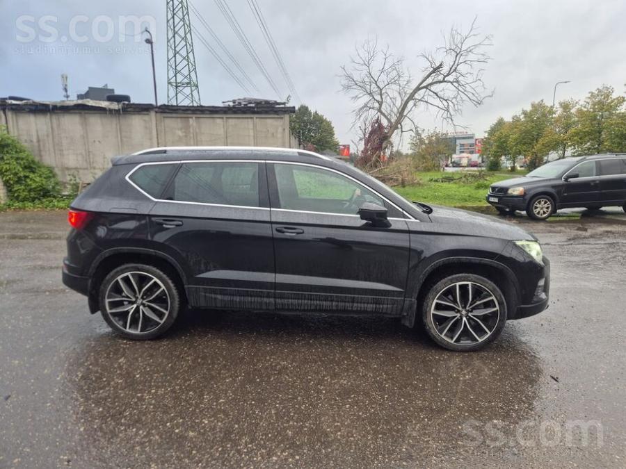 Black SEAT Ateca 2018 in Riga, with an engine capacity of 1.60 L and mileage of 217 thousand km for 13990 €, photo 6 on AUTOMOTO.COM.LV