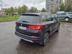 Black SEAT Ateca 2018 in Riga, with an engine capacity of 1.60 L and mileage of 217 thousand km for 13990 €, photo 7 on AUTOMOTO.COM.LV