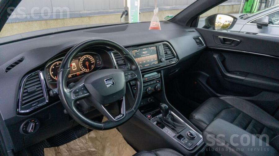 Black SEAT Ateca 2018 in Riga, with an engine capacity of 1.60 L and mileage of 217 thousand km for 13990 €, photo 11 on AUTOMOTO.COM.LV