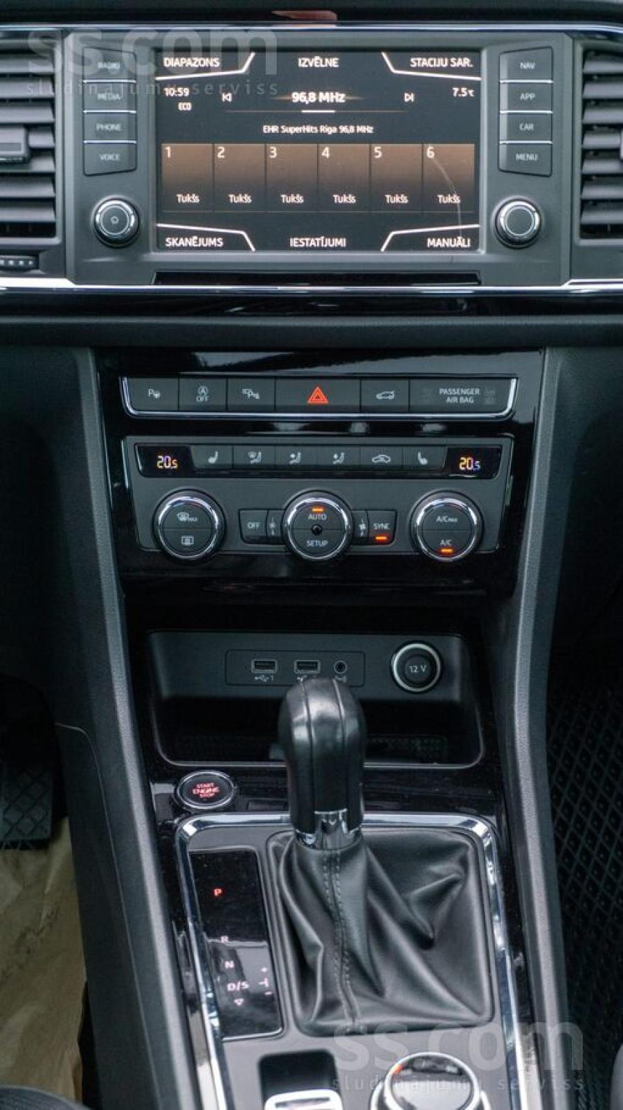 Black SEAT Ateca 2018 in Riga, with an engine capacity of 1.60 L and mileage of 217 thousand km for 13990 €, photo 14 on AUTOMOTO.COM.LV