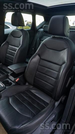 Black SEAT Ateca 2018 in Riga, with an engine capacity of 1.60 L and mileage of 217 thousand km for 13990 €, photo 30 on AUTOMOTO.COM.LV