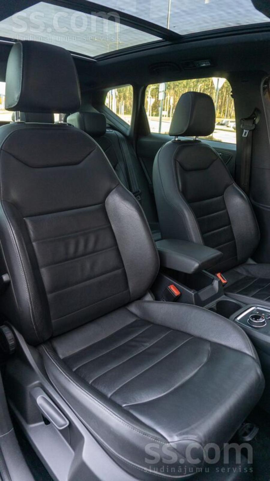 Black SEAT Ateca 2018 in Riga, with an engine capacity of 1.60 L and mileage of 217 thousand km for 13990 €, photo 31 on AUTOMOTO.COM.LV