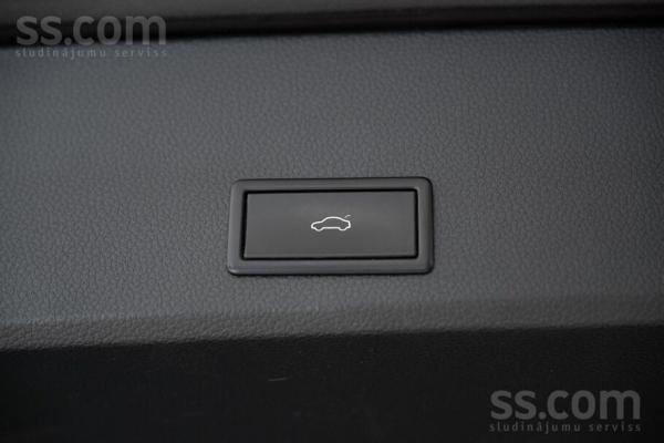 Black SEAT Ateca 2019 in Riga, with an engine capacity of 1.60 L and mileage of 115 thousand km for 12990 €, photo 5 on AUTOMOTO.COM.LV