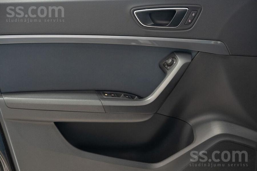 Melns SEAT Ateca 2019 Rīga, ar dzinēja tilpumu 1.60 L un nobraukumu 115 tūkst. km par 12990 €, foto 14 vietnē AUTOMOTO.COM.LV