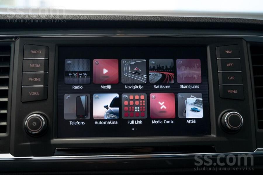 Melns SEAT Ateca 2019 Rīga, ar dzinēja tilpumu 1.60 L un nobraukumu 115 tūkst. km par 12990 €, foto 24 vietnē AUTOMOTO.COM.LV