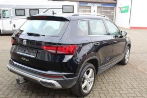 Black SEAT Ateca 2021 in Kaunas, with an engine capacity of 1.50 L and mileage of 42 thousand km for 26520 €, photo 3 on AUTOMOTO.COM.LV