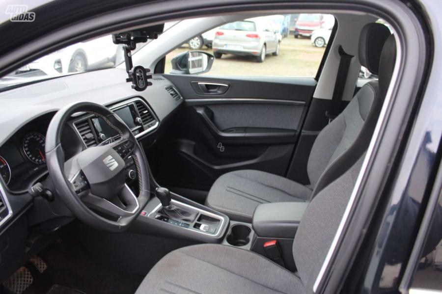 Black SEAT Ateca 2021 in Kaunas, with an engine capacity of 1.50 L and mileage of 42 thousand km for 26520 €, photo 8 on AUTOMOTO.COM.LV