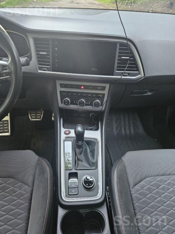 SEAT Ateca 2021 in Riga on AUTOMOTO.COM.LV Black SEAT Ateca 2021 in Riga, with an engine capacity of 2.00 L and mileage of 97 thousand km for 22500 €, photo 11 on AUTOMOTO.COM.LV