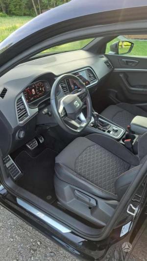 Melns SEAT Ateca 2021 Alīta, ar dzinēja tilpumu 1.50 L un nobraukumu 69 tūkst. km par 18900 €, foto 17 vietnē AUTOMOTO.COM.LV