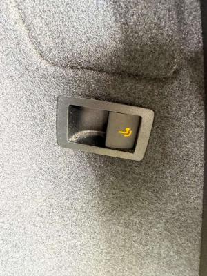 Black SEAT Ateca 2022 in Panevezys, with an engine capacity of 1.50 L and mileage of 188 thousand km for 17450 €, photo 26 on AUTOMOTO.COM.LV