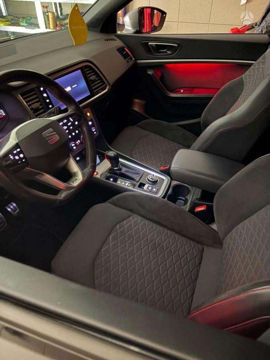 Black SEAT Ateca 2022 in Panevezys, with an engine capacity of 1.50 L and mileage of 188 thousand km for 17450 €, photo 39 on AUTOMOTO.COM.LV