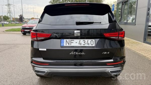 SEAT Ateca 2022 in Riga on AUTOMOTO.COM.LV Black SEAT Ateca 2022 in Riga, with an engine capacity of 2.00 L and mileage of 83 thousand km for 20900 €, photo 5 on AUTOMOTO.COM.LV