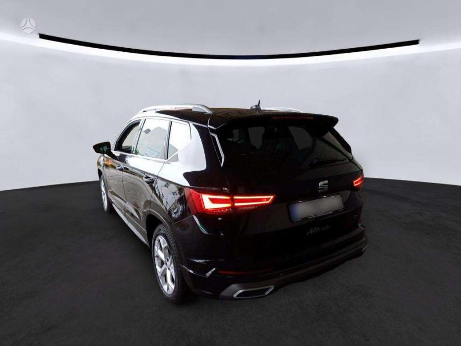 Black SEAT Ateca 2023 in Vilnius, with an engine capacity of 1.50 L and mileage of 100 thousand km for 21660 €, photo 5 on AUTOMOTO.COM.LV