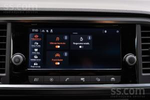 Black SEAT Ateca 2023 in Riga, with an engine capacity of 1.50 L and mileage of 102 thousand km for 20950 €, photo 13 on AUTOMOTO.COM.LV
