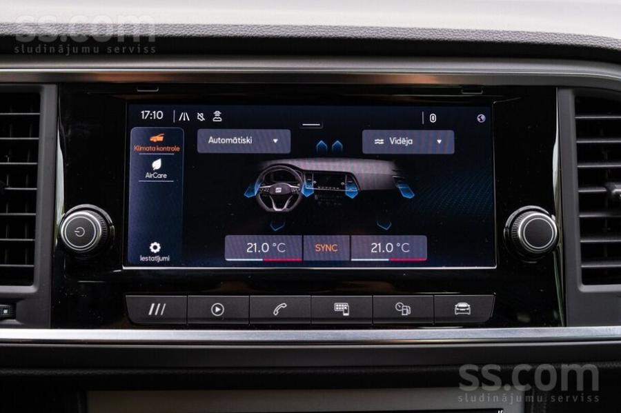 Black SEAT Ateca 2023 in Riga, with an engine capacity of 1.50 L and mileage of 102 thousand km for 20950 €, photo 14 on AUTOMOTO.COM.LV