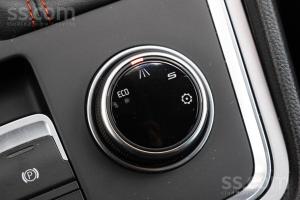Black SEAT Ateca 2023 in Riga, with an engine capacity of 1.50 L and mileage of 102 thousand km for 20950 €, photo 18 on AUTOMOTO.COM.LV