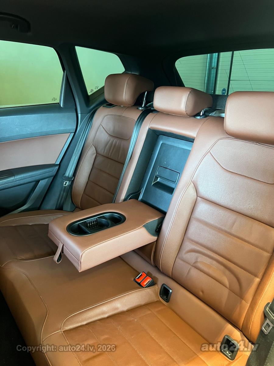Melns SEAT Ateca 2018 Rakvere, ar dzinēja tilpumu 2.00 L un nobraukumu 91 tūkst. km par 16500 €, foto 10 vietnē AUTOMOTO.COM.LV