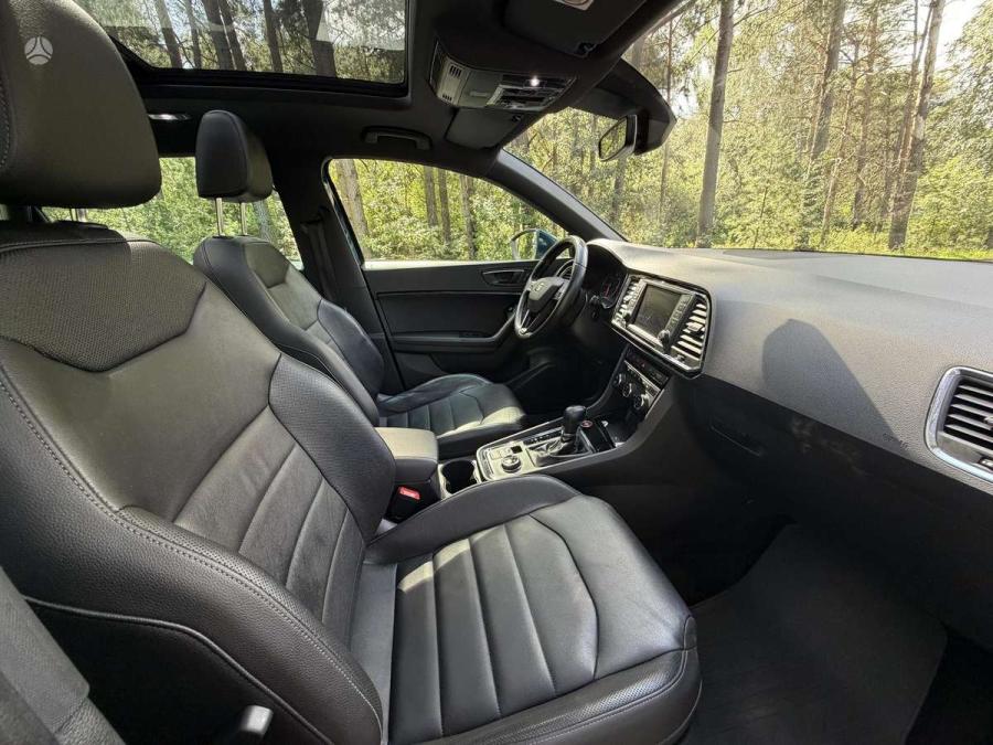 Blue SEAT Ateca 2017 in Taurage, with an engine capacity of 1.97 L and mileage of 243 thousand km for 13500 €, photo 9 on AUTOMOTO.COM.LV