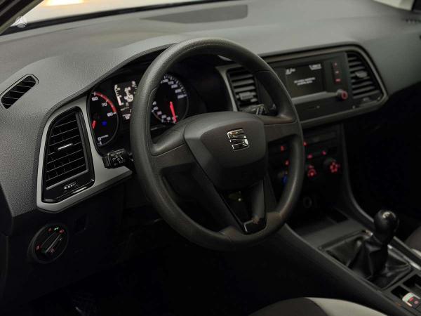 Blue SEAT Ateca 2018 in Vilnius, with an engine capacity of 1.00 L and mileage of 217 thousand km for 9550 €, photo 9 on AUTOMOTO.COM.LV