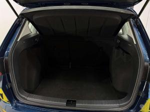 Blue SEAT Ateca 2018 in Vilnius, with an engine capacity of 1.00 L and mileage of 217 thousand km for 9550 €, photo 13 on AUTOMOTO.COM.LV