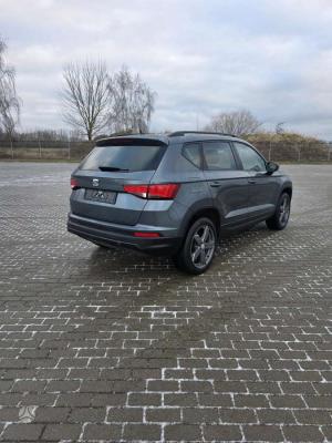 Blue SEAT Ateca 2019 in Marijampole, with an engine capacity of 1.00 L and mileage of 96 thousand km for 10650 €, photo 5 on AUTOMOTO.COM.LV