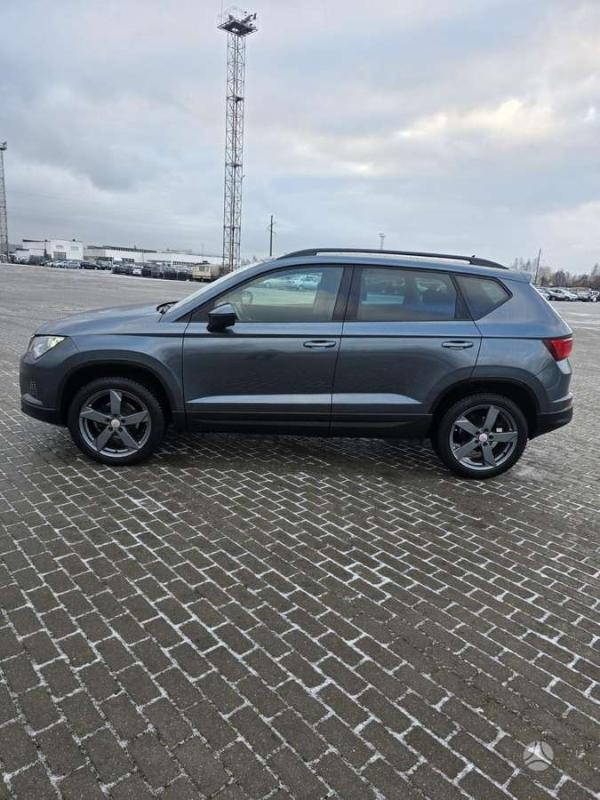 Blue SEAT Ateca 2019 in Marijampole, with an engine capacity of 1.00 L and mileage of 96 thousand km for 10650 €, photo 7 on AUTOMOTO.COM.LV