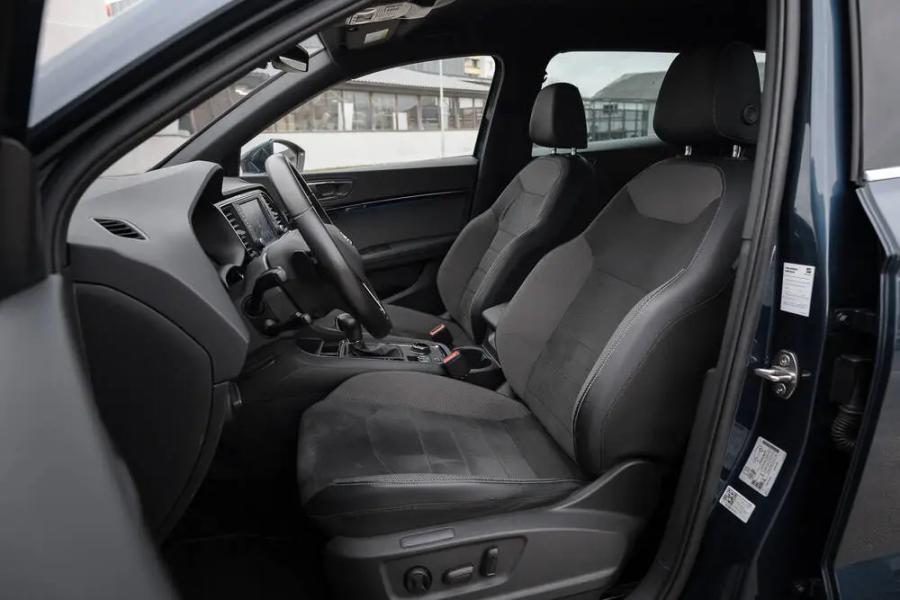 Zils SEAT Ateca 2019 Jelgava, ar dzinēja tilpumu 1.50 L un nobraukumu 179 tūkst. km par 16750 €, foto 12 vietnē AUTOMOTO.COM.LV