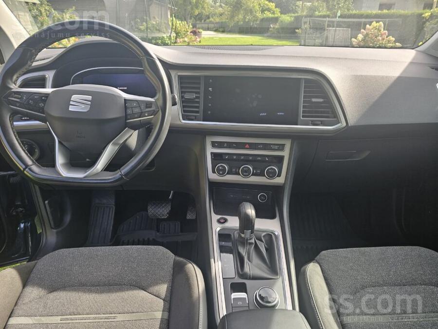 Blue SEAT Ateca 2022 in Jelgava, with an engine capacity of 1.50 L and mileage of 135 thousand km for 19500 €, photo 1 on AUTOMOTO.COM.LV