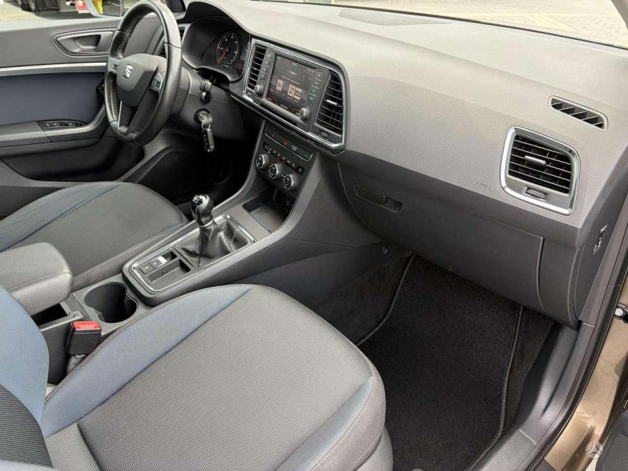 Brūns SEAT Ateca 2016 Alīta, ar dzinēja tilpumu 1.60 L un nobraukumu 152 tūkst. km par 10850 €, foto 7 vietnē AUTOMOTO.COM.LV
