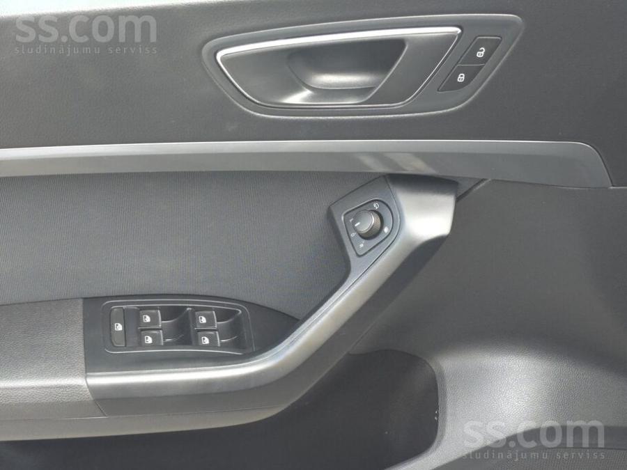 Brūns SEAT Ateca 2016 Kuldīga, ar dzinēja tilpumu 1.60 L un nobraukumu 214 tūkst. km par 9300 €, foto 17 vietnē AUTOMOTO.COM.LV