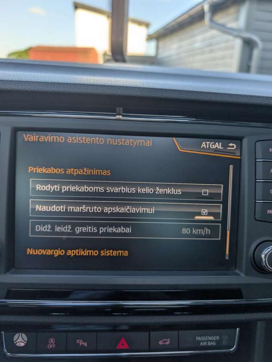 Brown SEAT Ateca 2017 in Vilnius, with an engine capacity of 1.97 L and mileage of 200 thousand km for 14500 €, photo 28 on AUTOMOTO.COM.LV