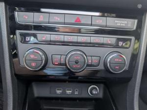 Brown SEAT Ateca 2017 in Vilnius, with an engine capacity of 1.97 L and mileage of 200 thousand km for 14500 €, photo 30 on AUTOMOTO.COM.LV