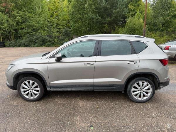 Brown SEAT Ateca 2017 in Raseiniai, with an engine capacity of 1.60 L and mileage of 303 thousand km for 9300 €, photo 2 on AUTOMOTO.COM.LV