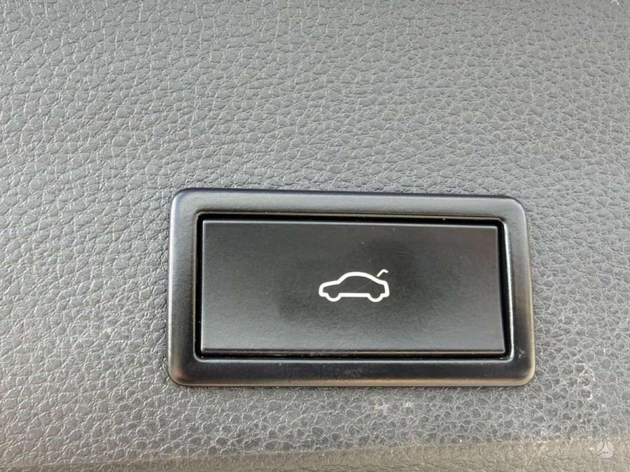 Brown SEAT Ateca 2017 in Taurage, with an engine capacity of 1.40 L and mileage of 166 thousand km for 12900 €, photo 15 on AUTOMOTO.COM.LV