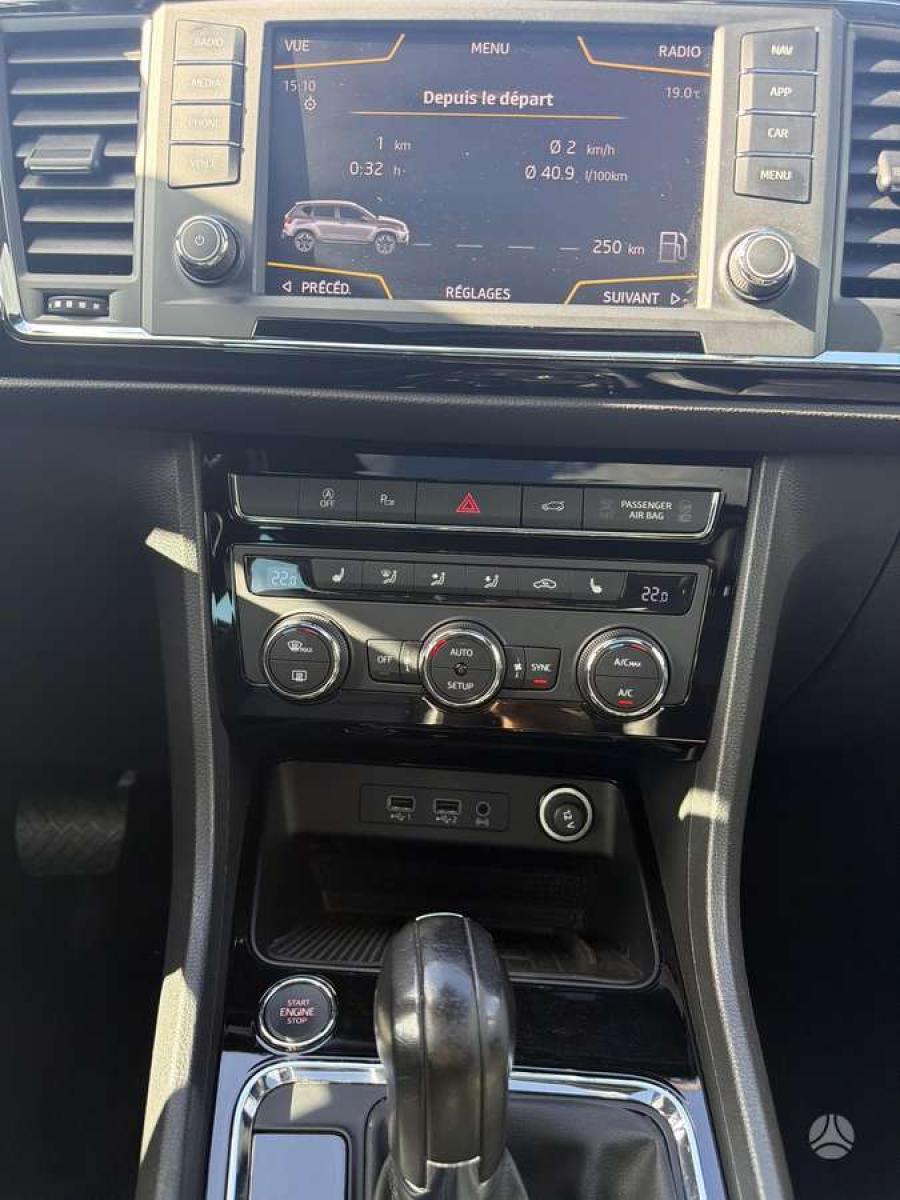 Brown SEAT Ateca 2017 in Taurage, with an engine capacity of 1.40 L and mileage of 166 thousand km for 12900 €, photo 28 on AUTOMOTO.COM.LV