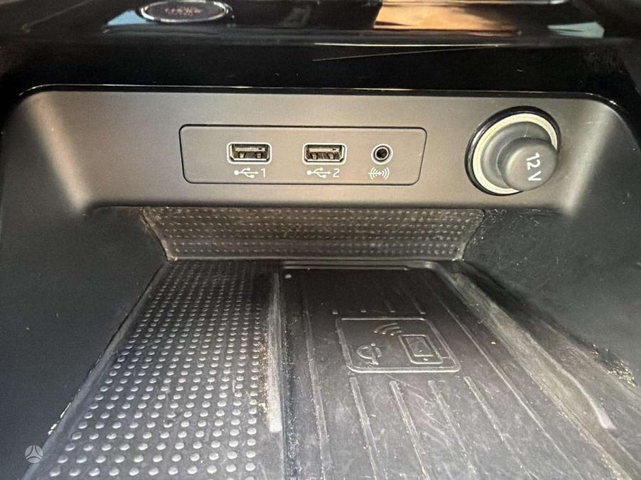 Brown SEAT Ateca 2017 in Taurage, with an engine capacity of 1.40 L and mileage of 166 thousand km for 12900 €, photo 31 on AUTOMOTO.COM.LV