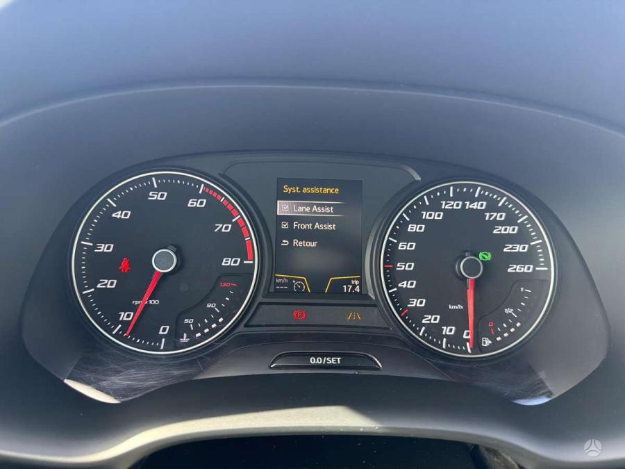 Brown SEAT Ateca 2017 in Taurage, with an engine capacity of 1.40 L and mileage of 166 thousand km for 12900 €, photo 34 on AUTOMOTO.COM.LV
